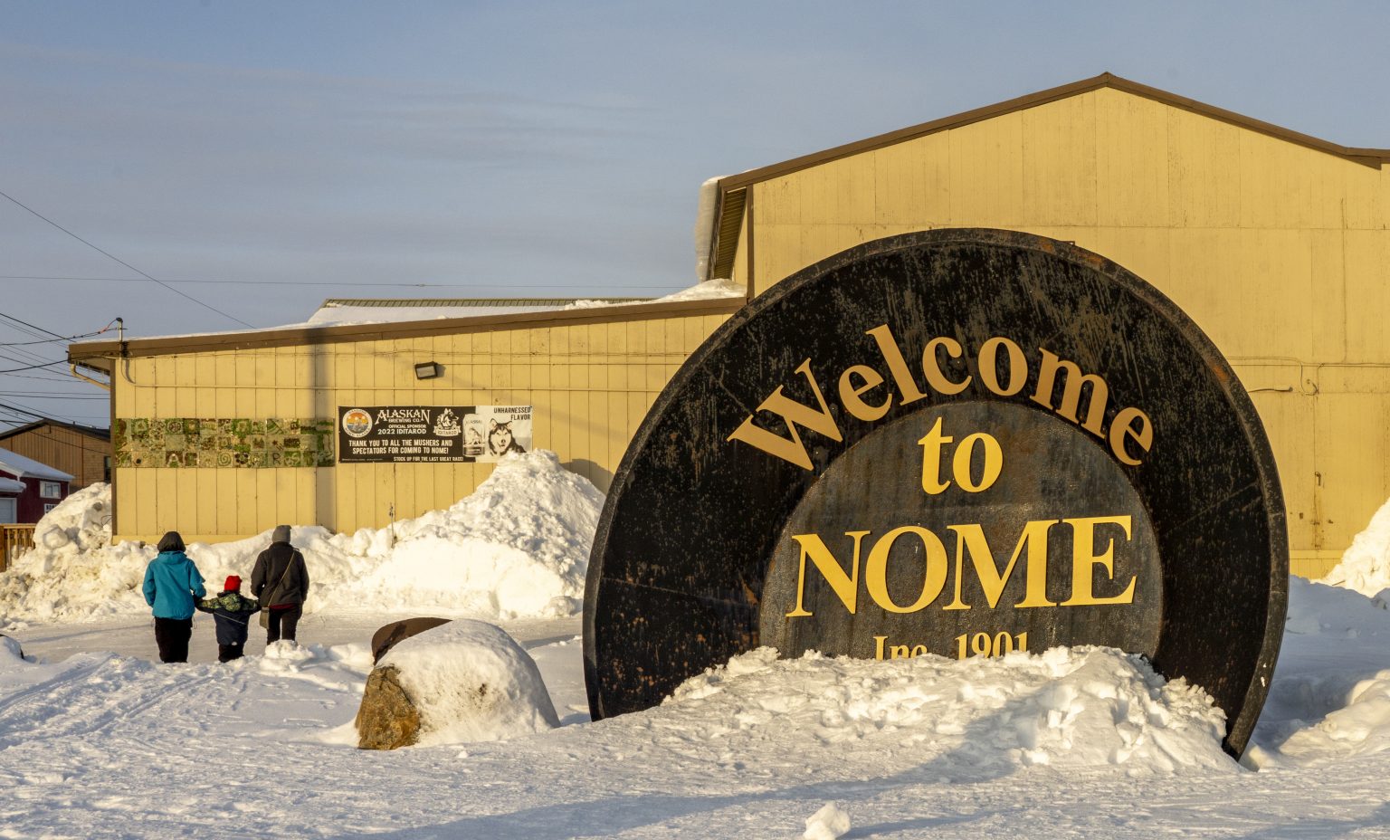 Alaska Magazine | Tourist Mecca?